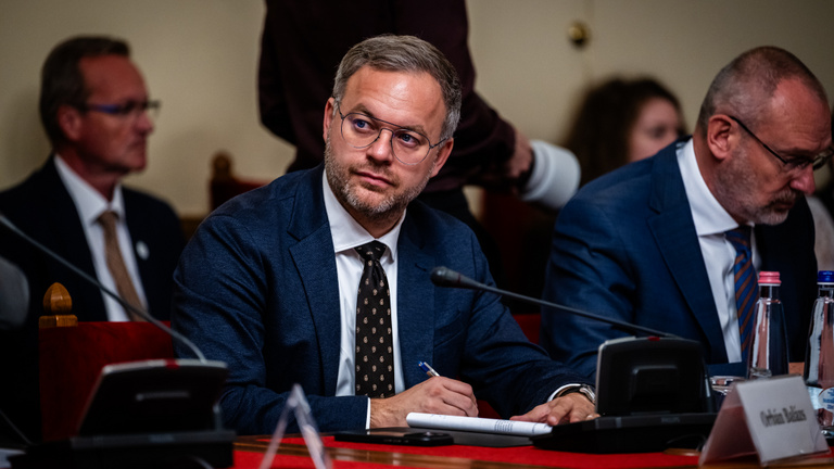 Orbán Balázs egykori kabinetjének dolgozóit bocsátotta el Ruff Bálint