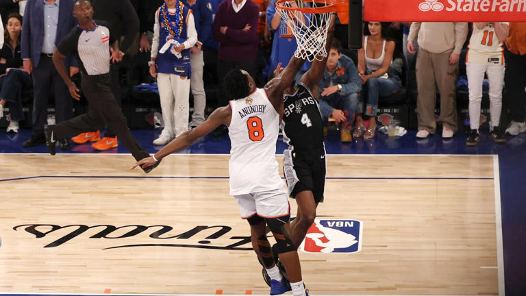 Magic Johnson criticized De'Aaron Fox's situational awareness - "The ...