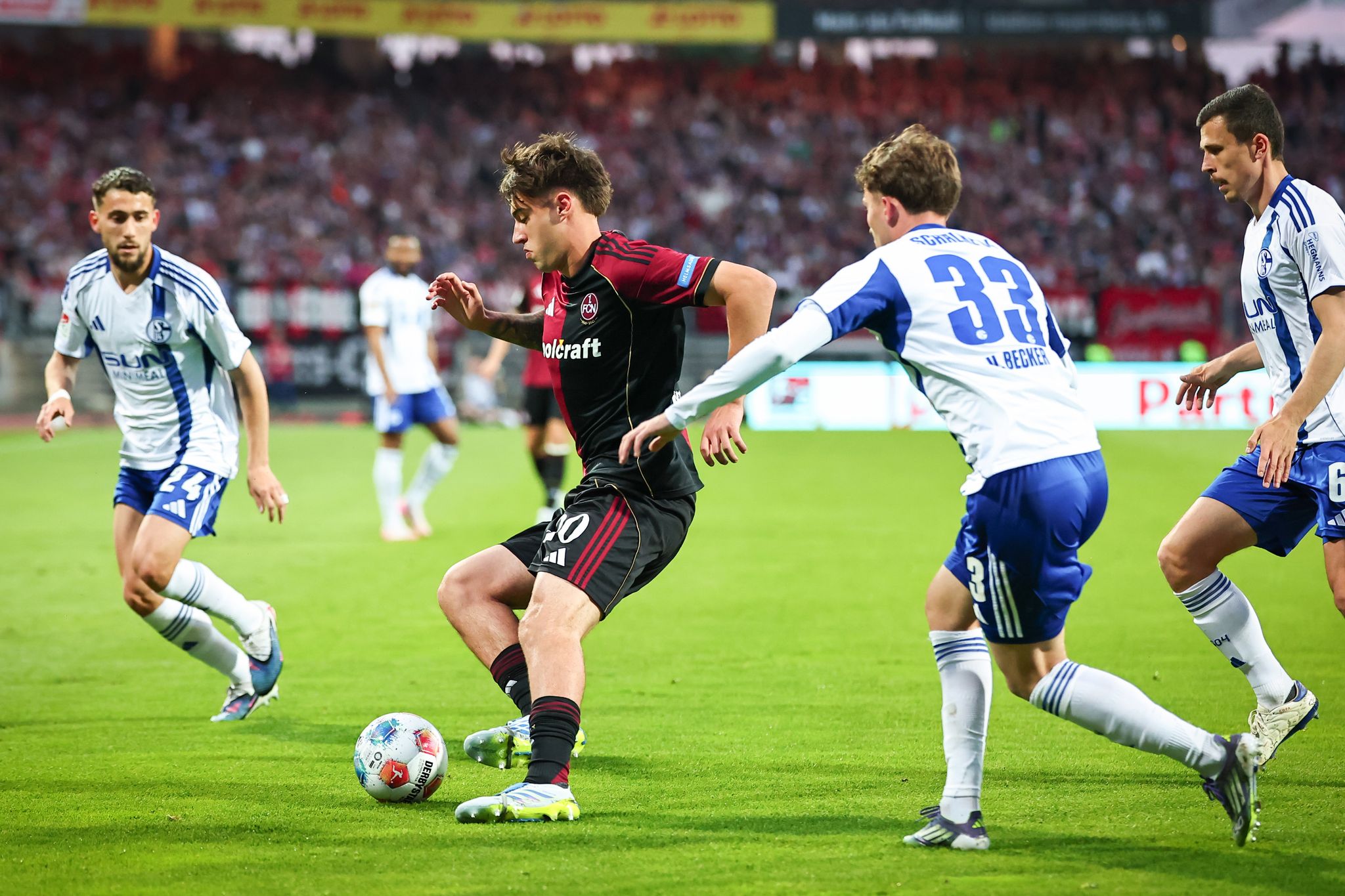 FCN verlängert Leihe von Javier Fernández