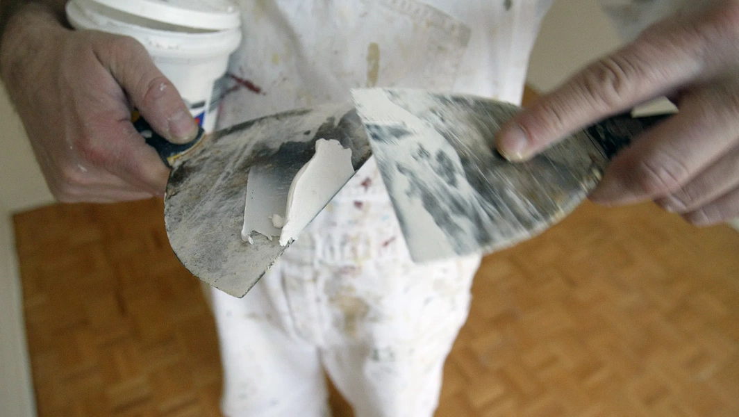 Pro painting tips for flawless walls and ceilings