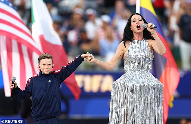 World Cup breakfast: The Beckhams cheer on the USA, opening ceremony ...
