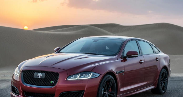 Steve Jobs offre une Jaguar à sa secrétaire pour ne plus qu’elle soit ...