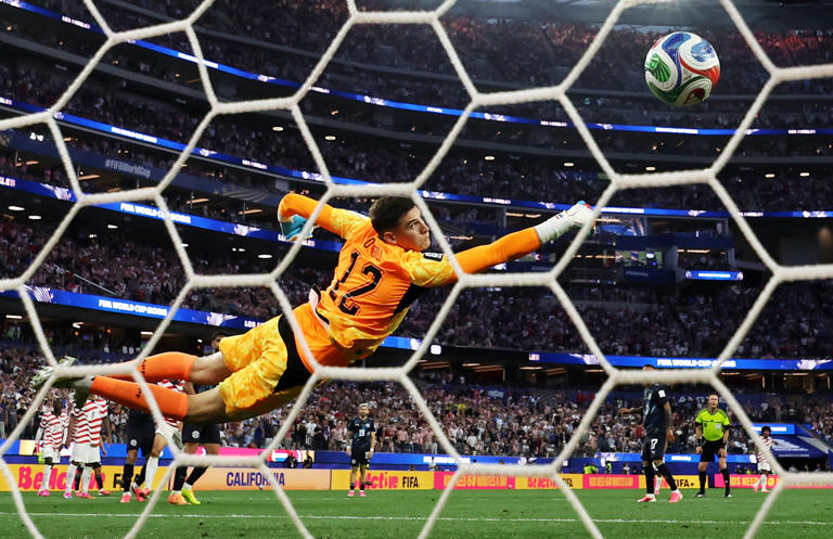 🎥 World Cup day two highlights: USA delight, Canada stun Bosnia