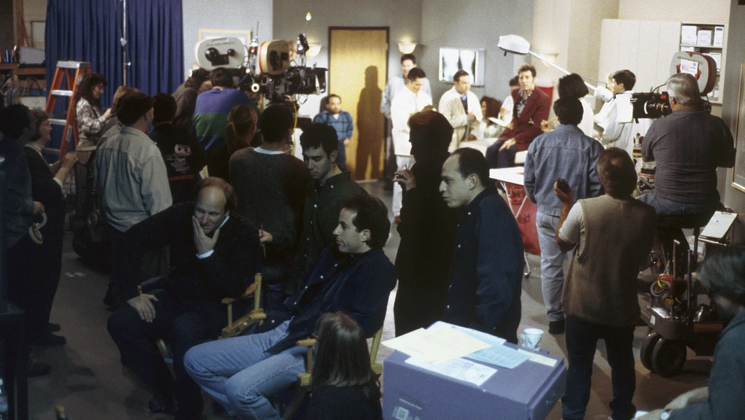 9 behind-the-scenes stories of ’90s comedy classics