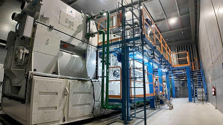 World's first large-scale hydrogen engine starts generating electricity