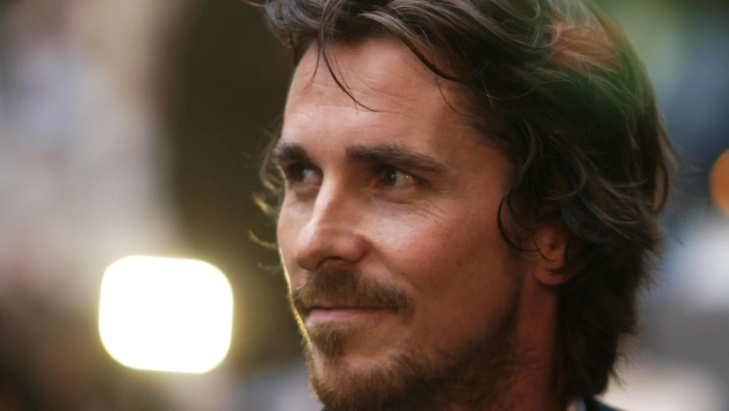 8 actors who transform and 9 who keep signature styles