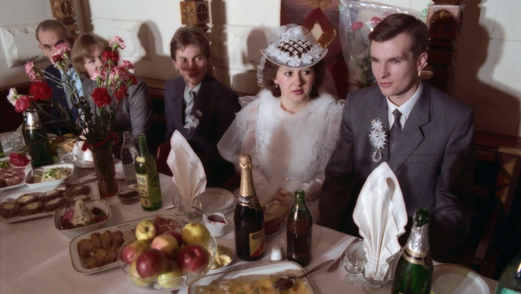19 common reasons guests decline wedding invitations