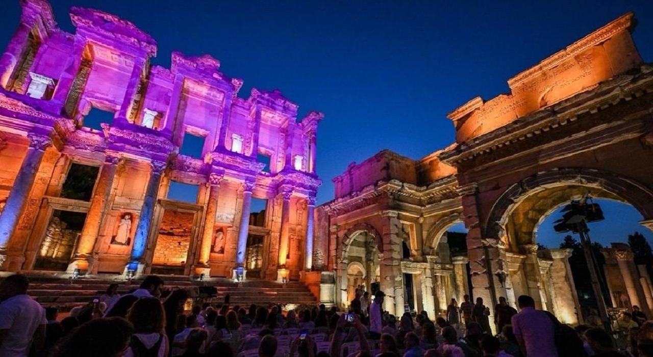 Le meraviglie della Turchia al crepuscolo: con Night Museum, siti ...