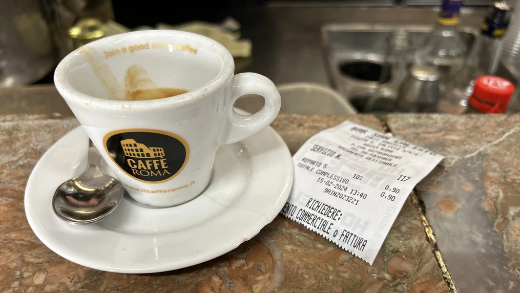 16 Italian dining customs tourists often break