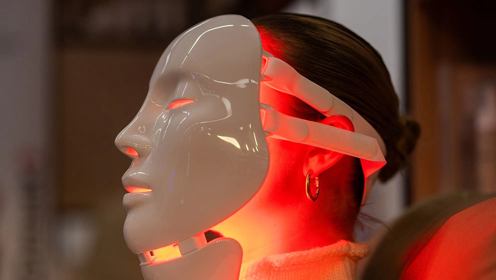How red light therapy works and its potential benefits