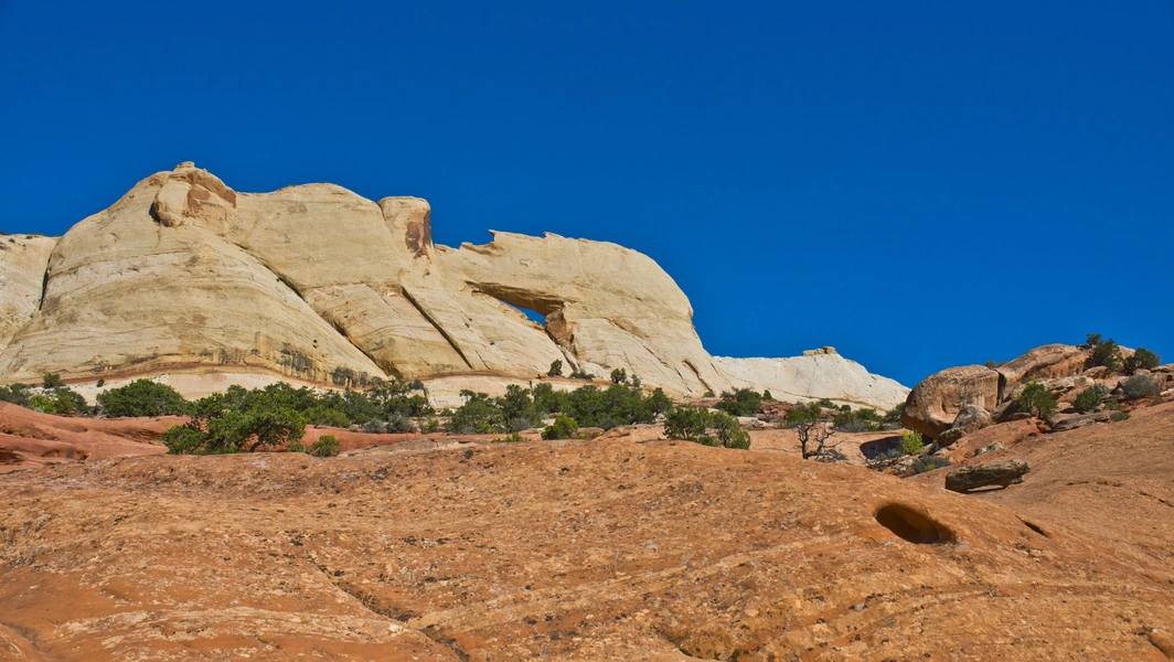 Capitol Reef National Park’s geology, history, and scenic highlights
