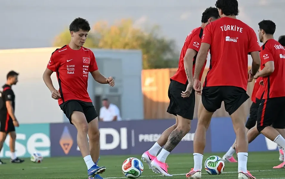 Guler's rise headlines Turkey's World Cup return