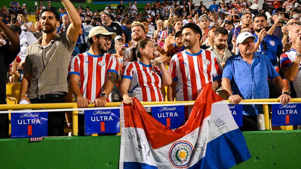 Scenes from US-Paraguay World Cup watch party in St. Petersburg