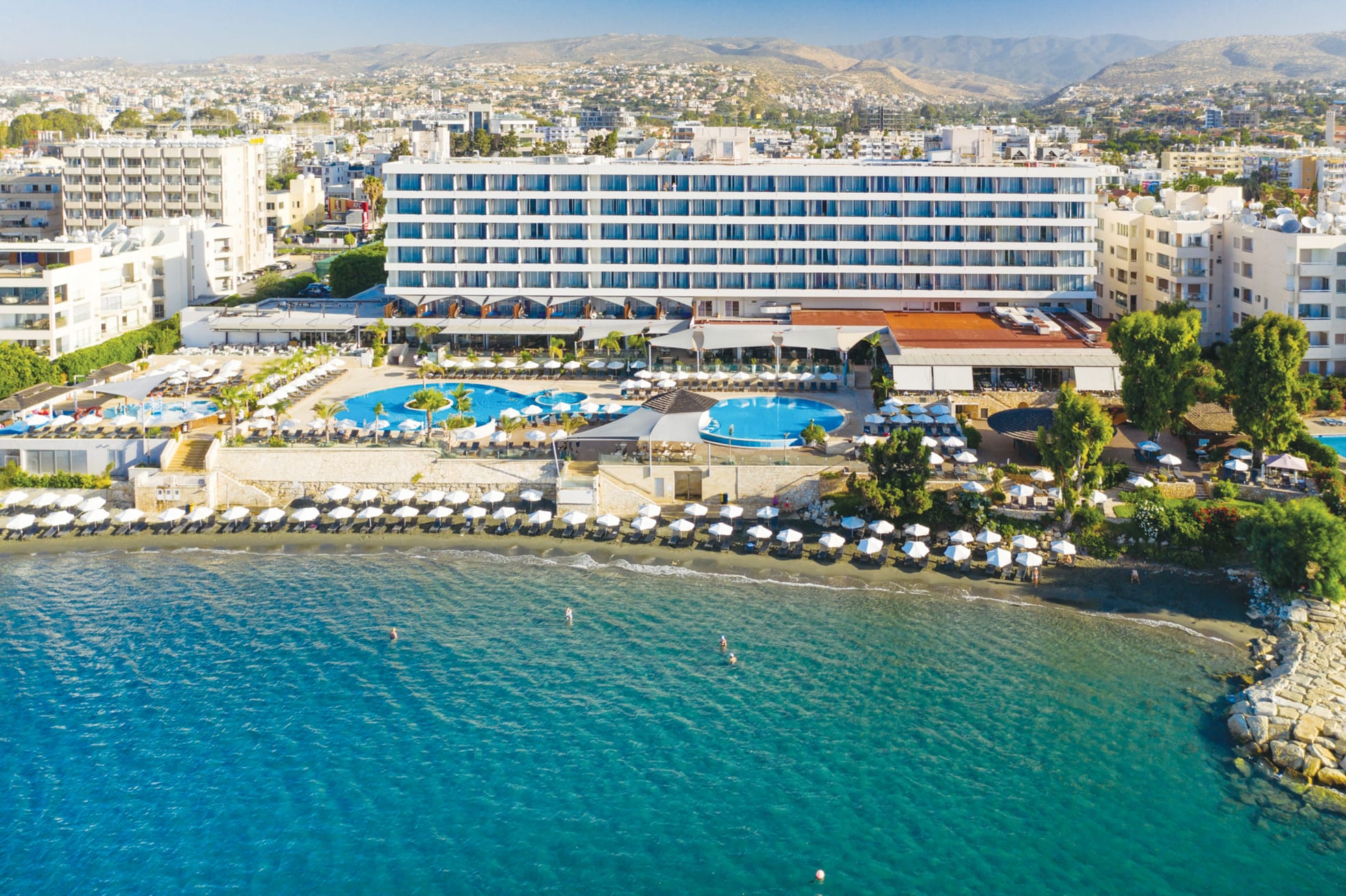 Taly's Travel: Discovering warm welcome at Louis Hotels