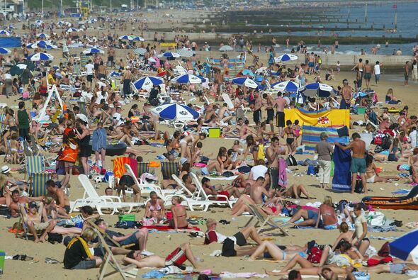 Met Office issues next heatwave verdict as temperatures to soar to 30C ...