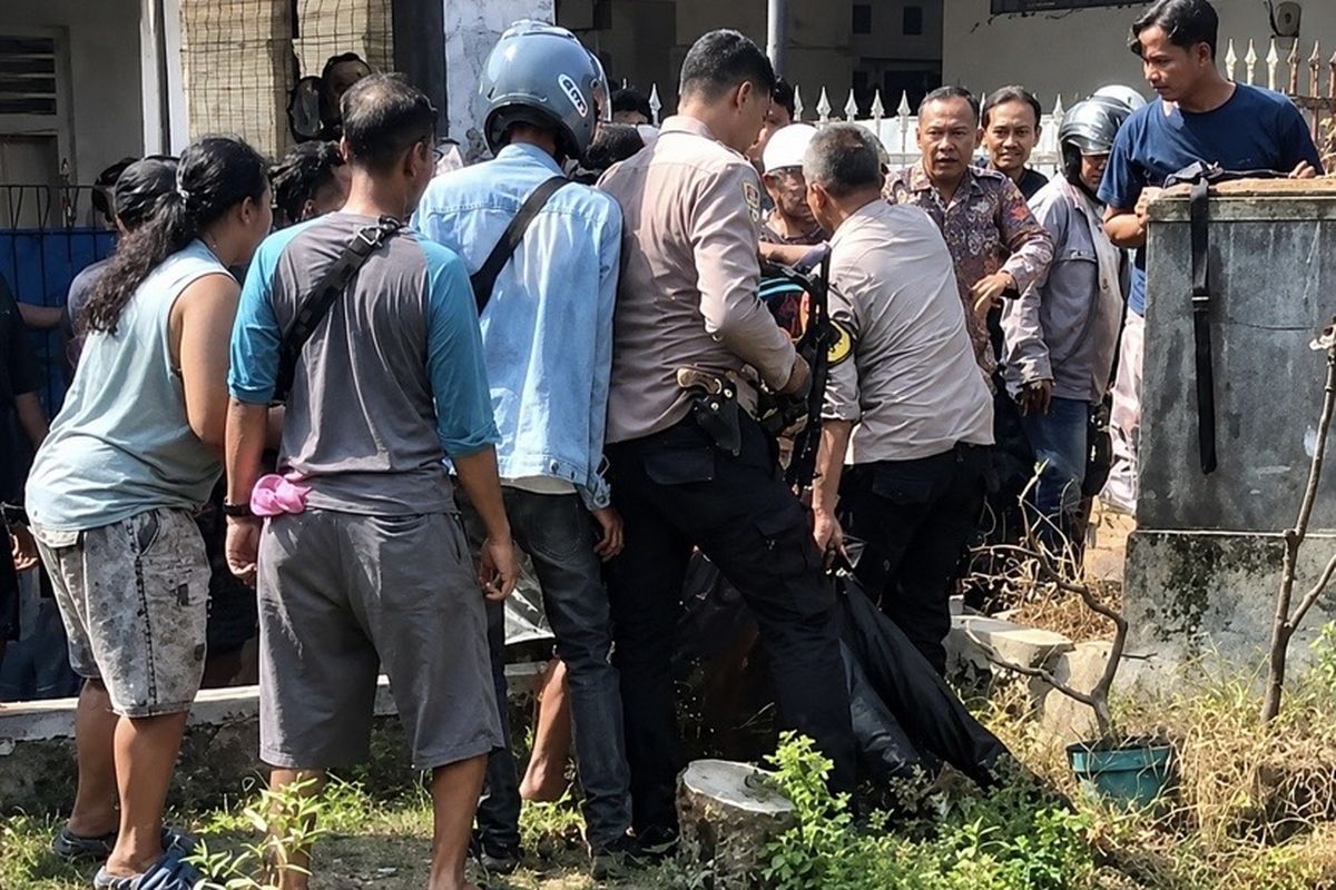 Panik diamuk massa, pelaku maling motor di Indramayu loncat ke sungai