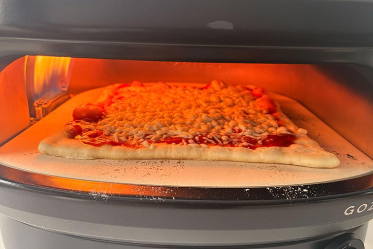 Der beste Pizzaofen für unterwegs? Gozney Arc Lite im Test
