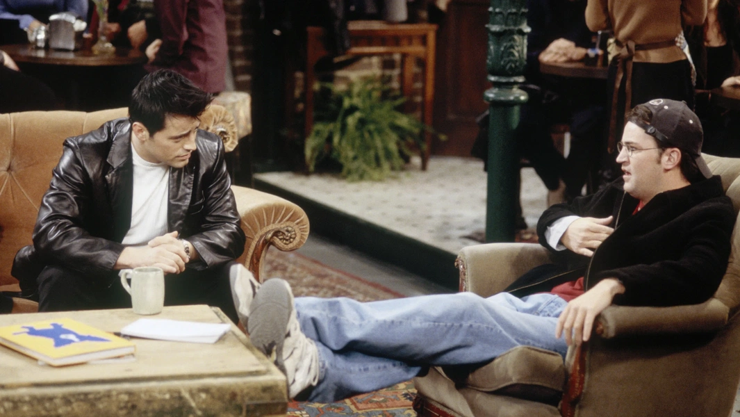 5 unforgettable Friends moments that became memes