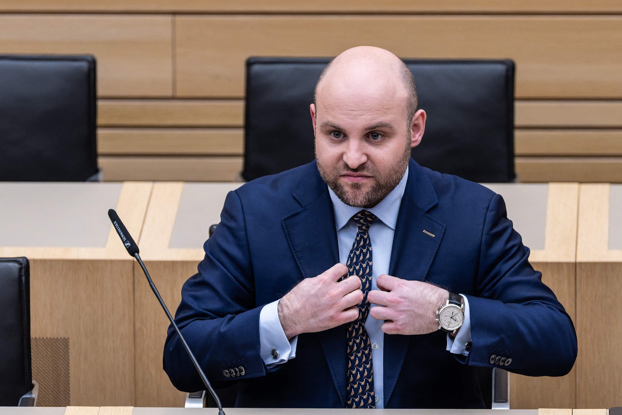 AfD-topper hygget seg på konferanse i St. Petersburg: – Putins bestevenner