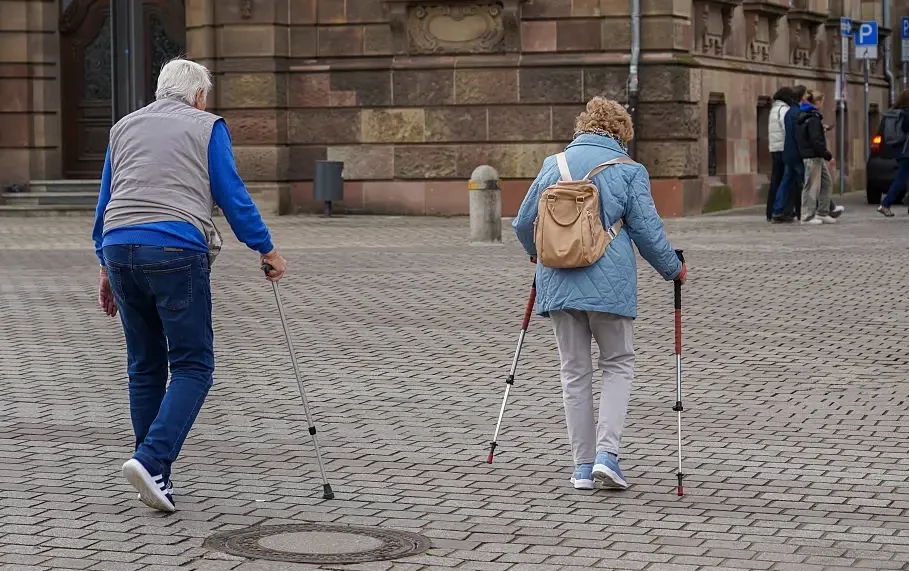 Simple moves to keep parents strong and independent