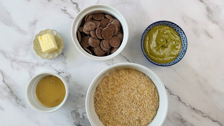 Homemade Dubai chocolate bar recipe