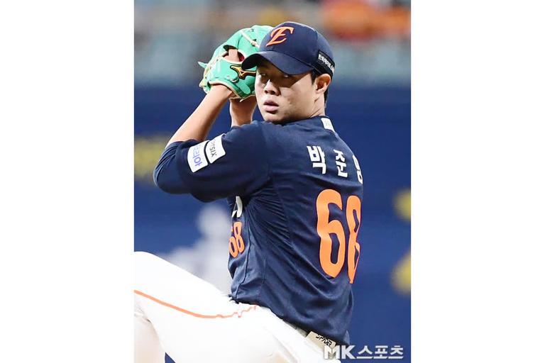 박준영 '매서운 눈빛으로 역투' [MK포토]