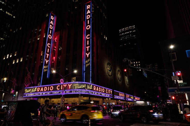 Knicks hosting three NYC watch parties on Saturday as team looks to ...