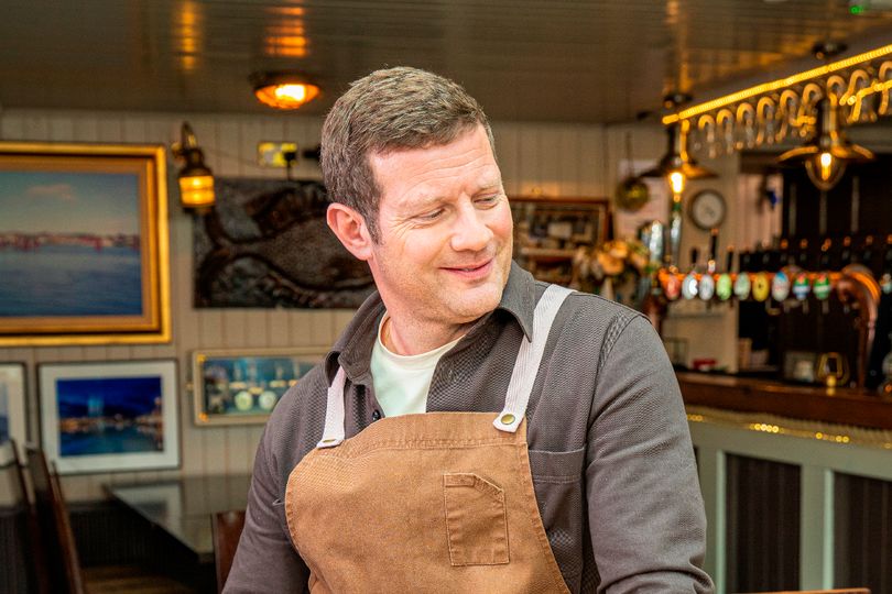 Dermot O’Leary reveals beautiful coastal location of bucket-list home ...
