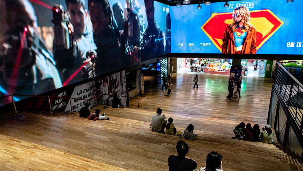 Supergirl faces short runtime and soft box office tracking