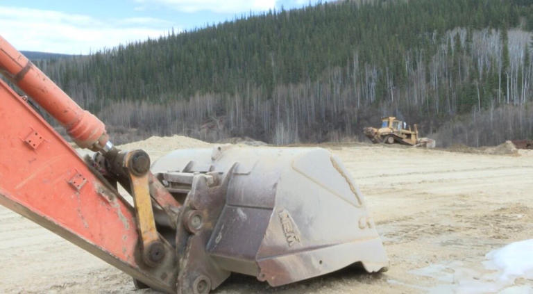 Placer miners in the Klondike get back to work as Yukon gov't tackles ...