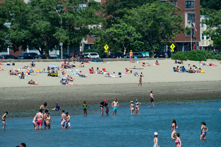 Beat traffic by taking the train to these East Coast beaches