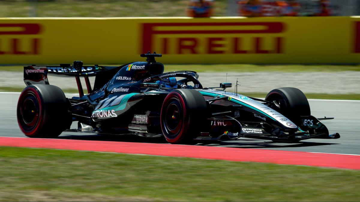 Russell lidera antes de la clasificación y enfado de Kimi