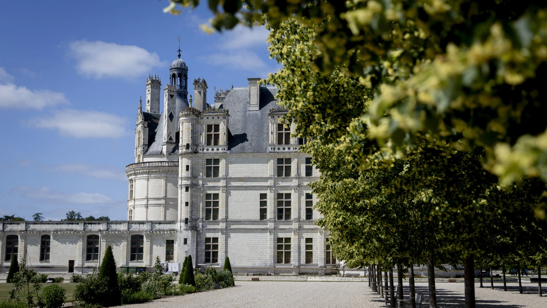 7 remarkable castles and monumental constructions