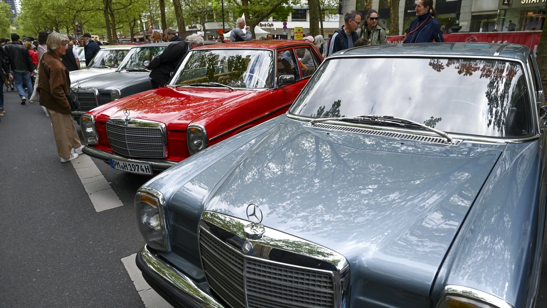 15 classic cars built for daily driving