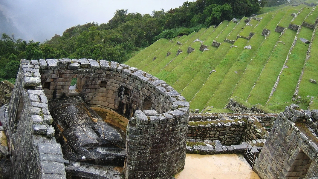 16 iconic landmarks around the world