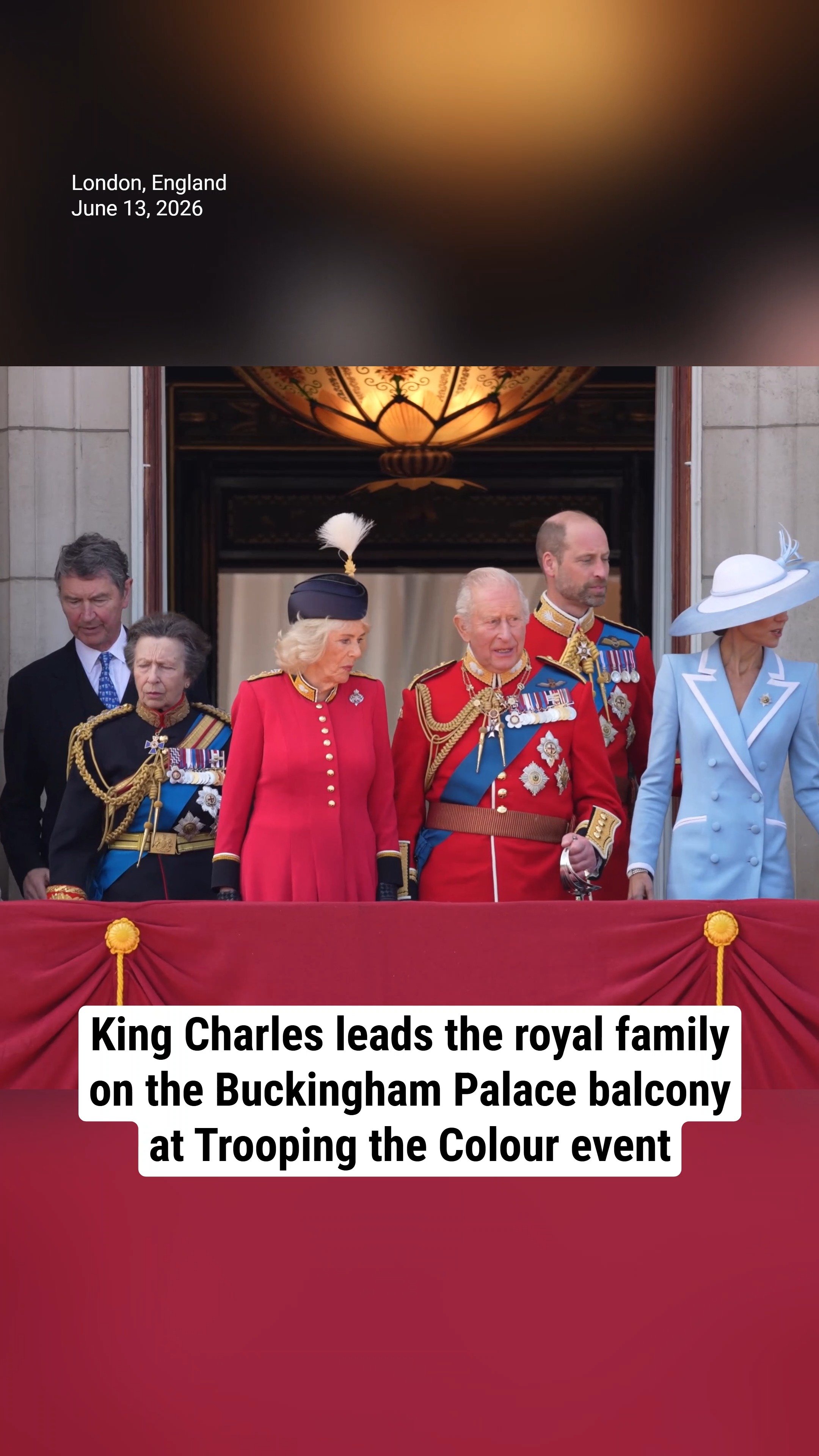 King Charles leads the royal family on the Buckingham Palace balcony at ...