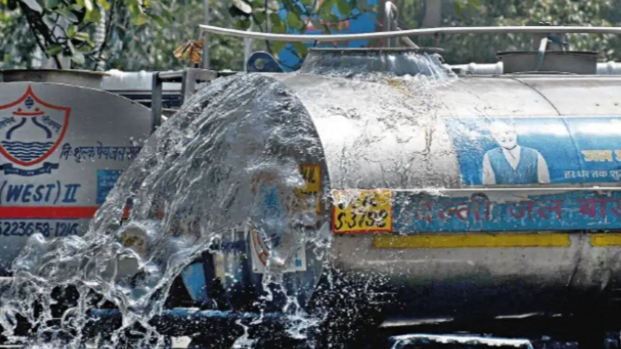 No scarcity in wastage: Water tankers on way to parched localities ...