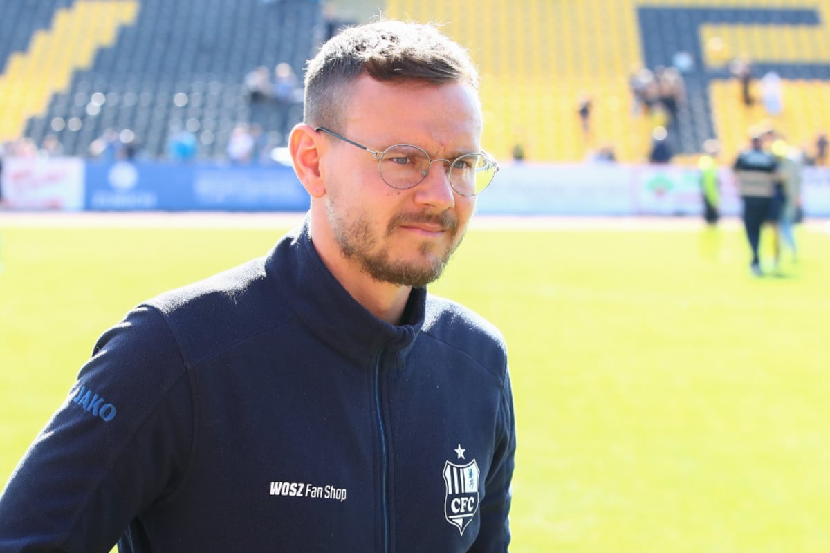 Neue Spieler, neues Trikot, neuer Bus: CFC lädt Fans zum öffentlichen ...