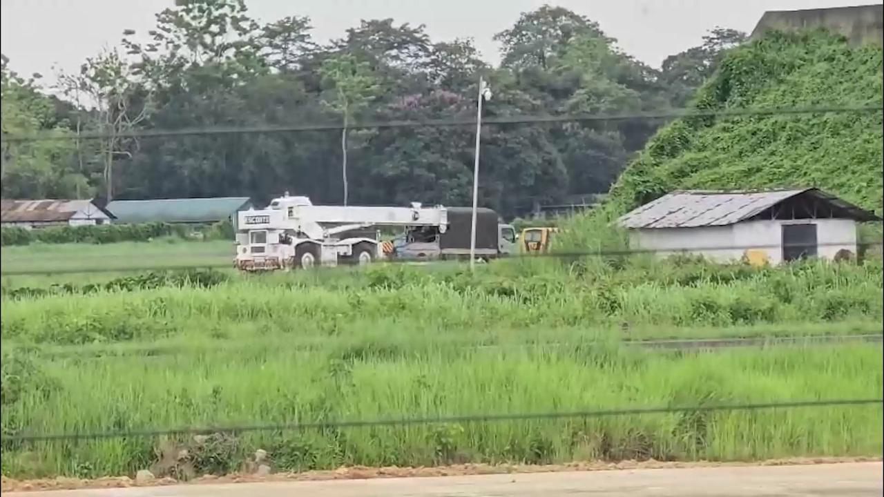 India: Military transport plane crash kills 5 in Assam - 70988716