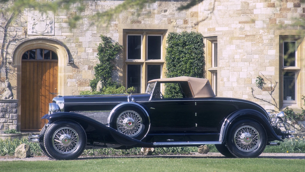 6 luxury homes with extraordinary car collections