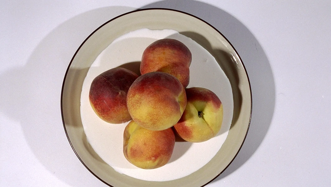 Storing peaches for peak flavor and longevity