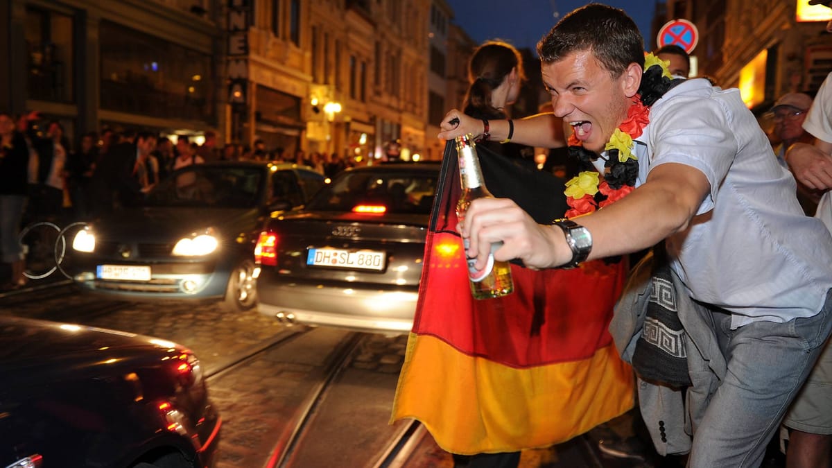 Anpfiff um 22 Uhr: Diese Regeln gelten fürs späte Public Viewing