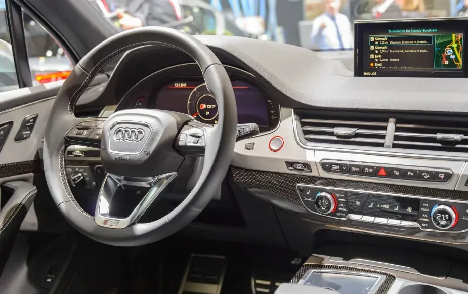 Audi unveils third-gen Q7 with diesel-first Europe launch