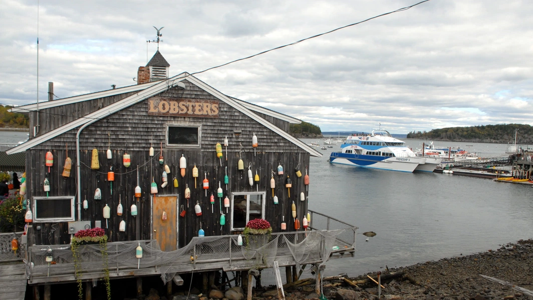 14 scenic Maine waterfront dining spots