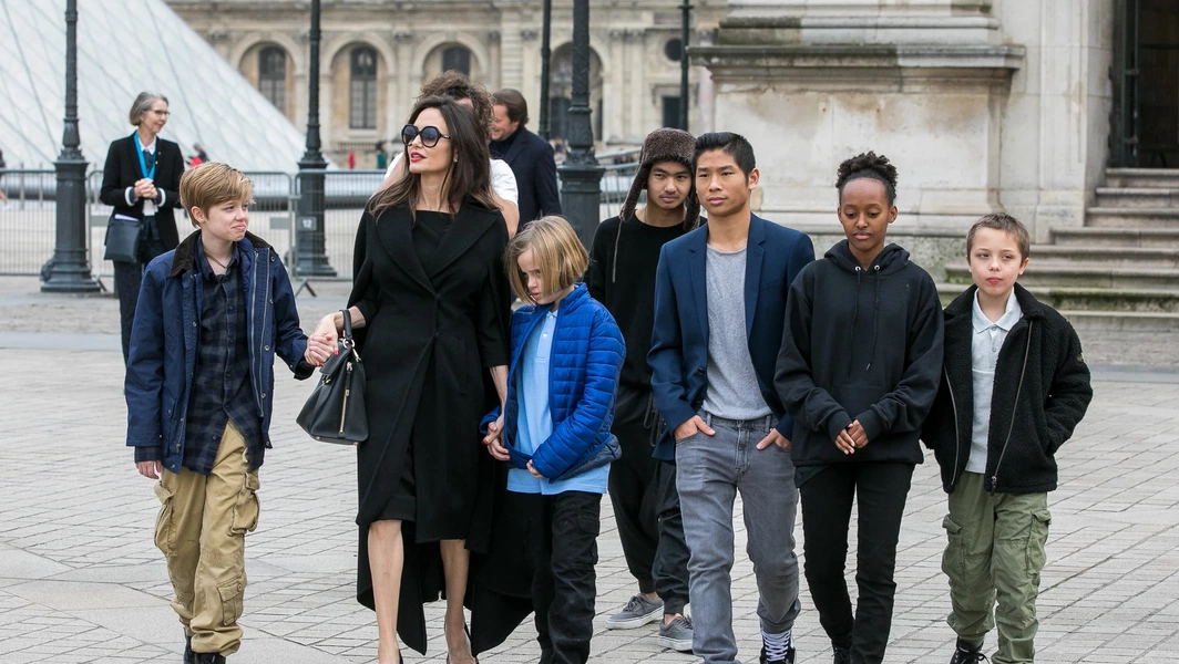 Jolie-Pitt children remove father's surname