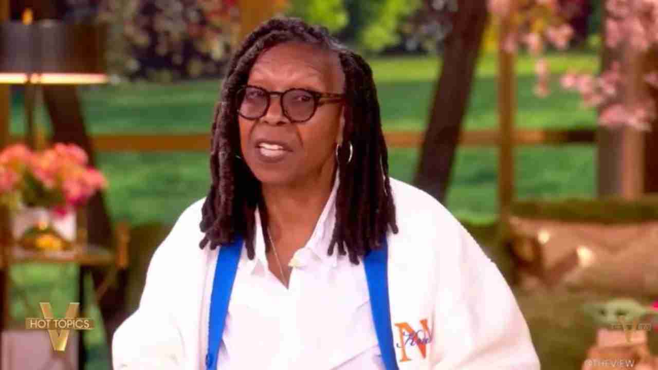 Whoopi Goldberg afferma ancora una volta che gli alieni esistono: "Sono ...