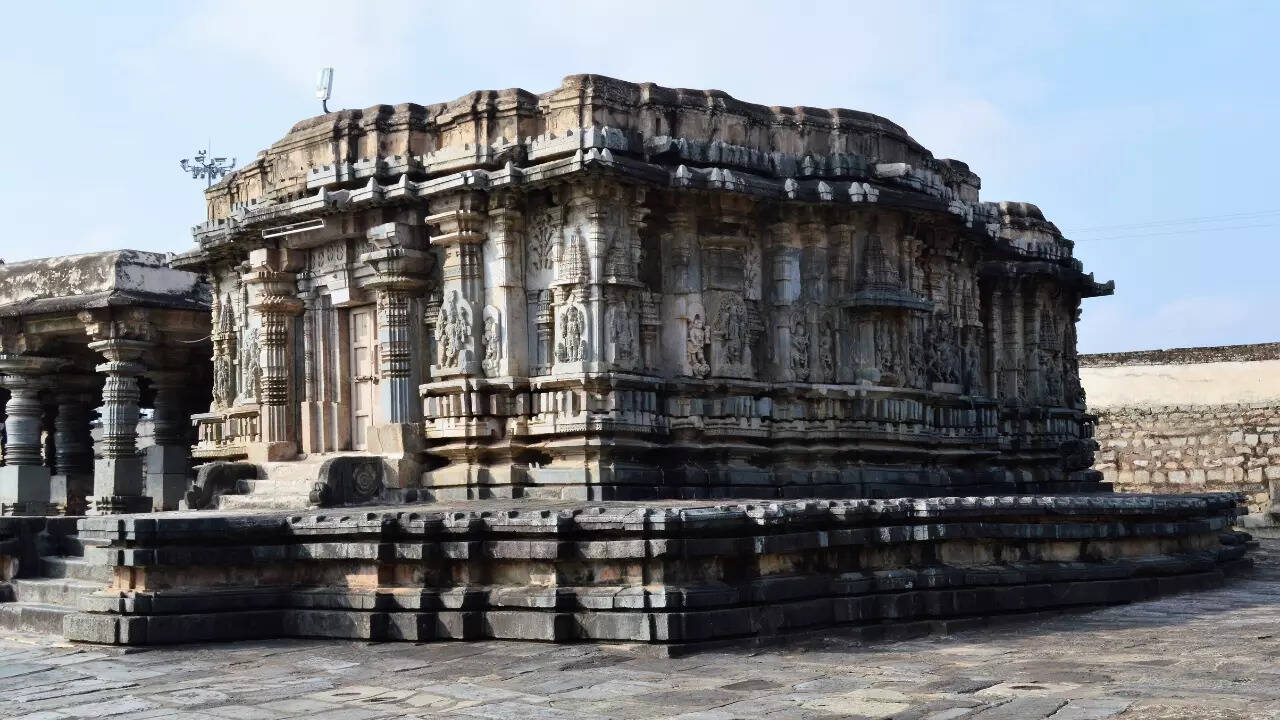 5 ancient temples in Karnataka that are architectural marvels