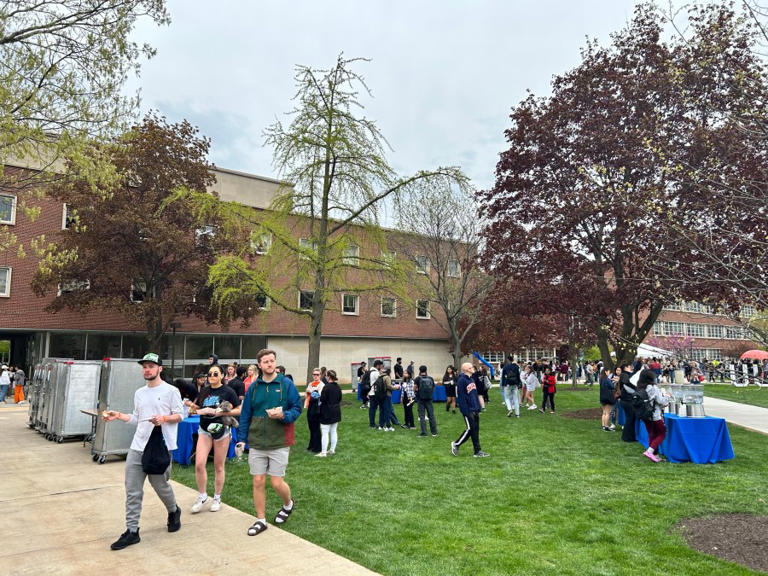 Syracuse University facing budget deficit as enrollment numbers fall short