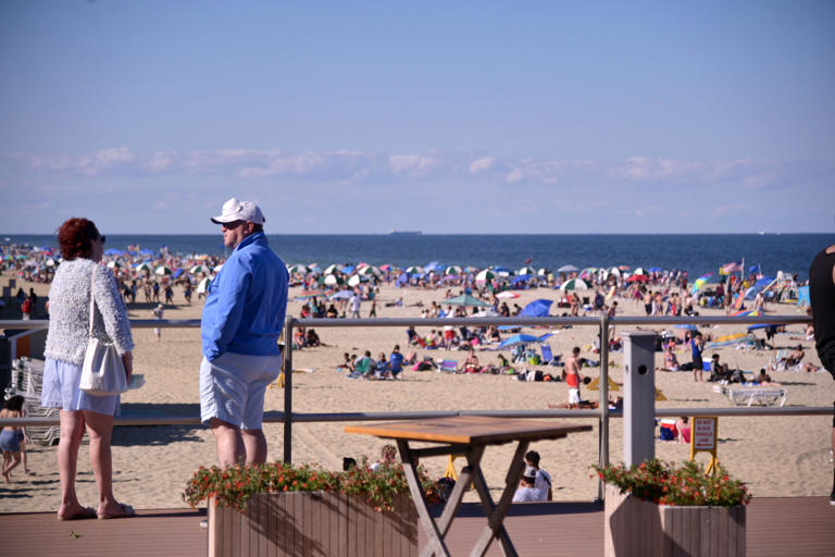 Beat traffic by taking the train to these East Coast beaches