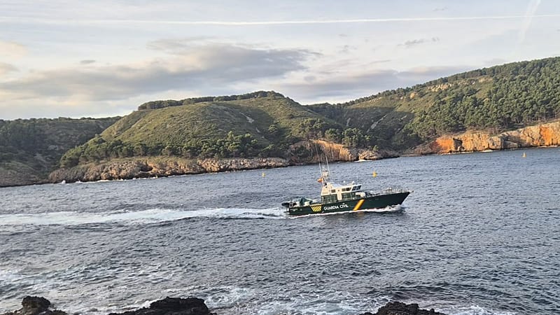 4,8 tonna hasist szállító motorcsónakot tartóztattak fel a Gibraltári ...